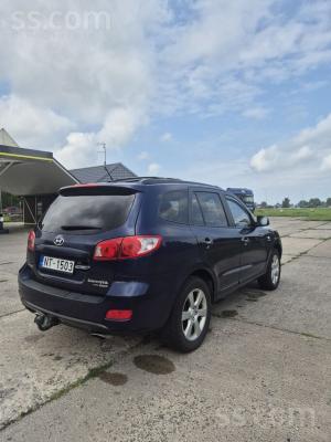 Zils Hyundai Santa Fe 2010 Rīga, ar dzinēja tilpumu 2.20 L un nobraukumu 213 tūkst. km par 6490 €, foto 6 vietnē AUTOMOTO.COM.LV