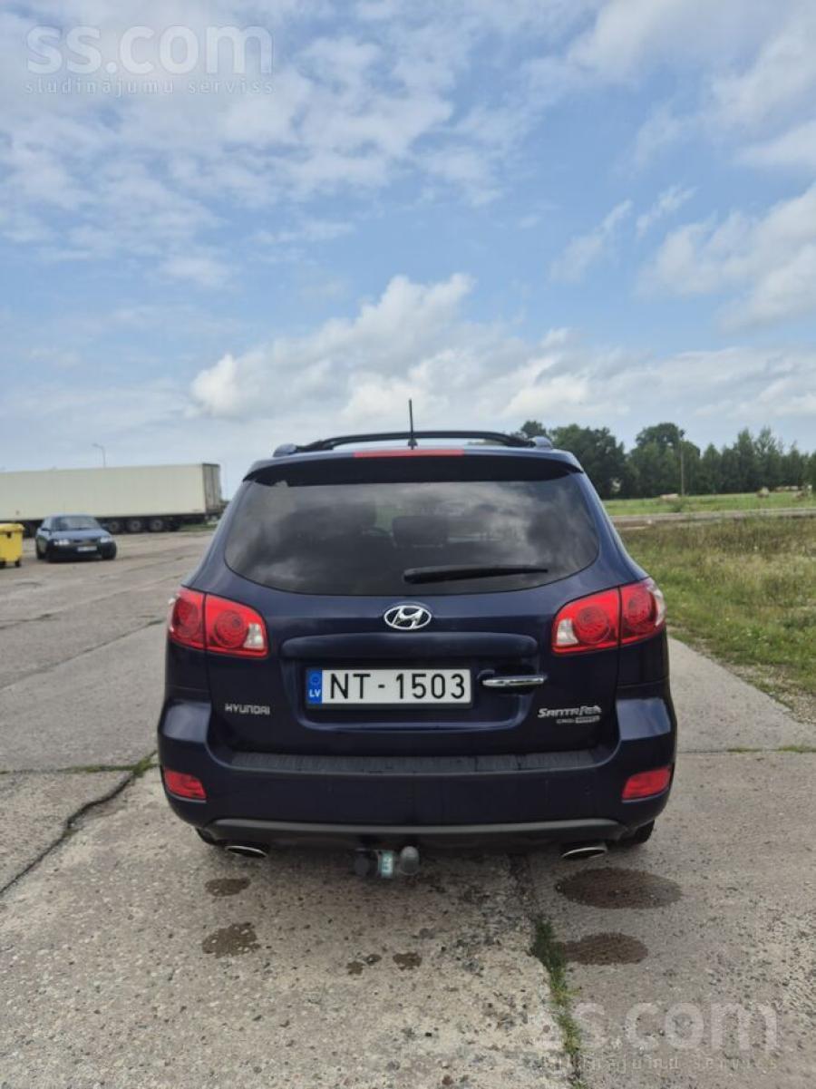 Zils Hyundai Santa Fe 2010 Rīga, ar dzinēja tilpumu 2.20 L un nobraukumu 213 tūkst. km par 6490 €, foto 7 vietnē AUTOMOTO.COM.LV