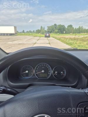 Zils Hyundai Santa Fe 2010 Rīga, ar dzinēja tilpumu 2.20 L un nobraukumu 213 tūkst. km par 6490 €, foto 15 vietnē AUTOMOTO.COM.LV