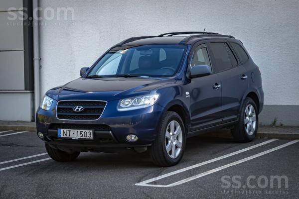 Zils Hyundai Santa Fe 2010 Rīga, ar dzinēja tilpumu 2.20 L un nobraukumu 216 tūkst. km par 5990 €, foto 1 vietnē AUTOMOTO.COM.LV