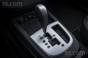 Zils Hyundai Santa Fe 2010 Rīga, ar dzinēja tilpumu 2.20 L un nobraukumu 216 tūkst. km par 5990 €, foto 23 vietnē AUTOMOTO.COM.LV