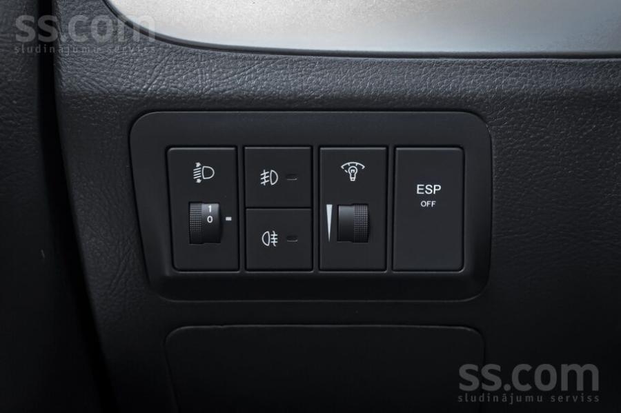 Zils Hyundai Santa Fe 2010 Rīga, ar dzinēja tilpumu 2.20 L un nobraukumu 216 tūkst. km par 5990 €, foto 28 vietnē AUTOMOTO.COM.LV