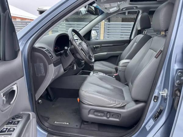 Zils Hyundai Santa Fe 2011 Jelgava, ar dzinēja tilpumu 2.20 L un nobraukumu 290 tūkst. km par 6750 €, foto 9 vietnē AUTOMOTO.COM.LV
