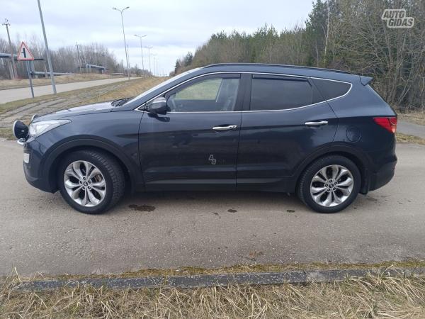 Zils Hyundai Santa Fe 2013 Visaginas, ar dzinēja tilpumu 2.20 L un nobraukumu 230 tūkst. km par 10300 €, foto 7 vietnē AUTOMOTO.COM.LV
