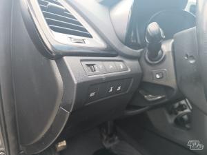 Blue Hyundai Santa Fe 2013 in Visaginas, with an engine capacity of 2.20 L and mileage of 230 thousand km for 10700 €, photo 18 on AUTOMOTO.COM.LV