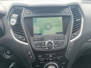 Blue Hyundai Santa Fe 2013 in Visaginas, with an engine capacity of 2.20 L and mileage of 230 thousand km for 10700 €, photo 21 on AUTOMOTO.COM.LV