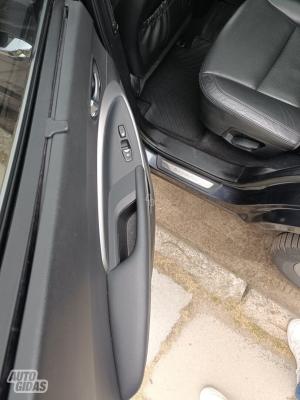 Blue Hyundai Santa Fe 2013 in Visaginas, with an engine capacity of 2.20 L and mileage of 230 thousand km for 10700 €, photo 32 on AUTOMOTO.COM.LV