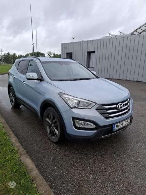 Blue Hyundai Santa Fe 2013 in Birstonas, with an engine capacity of 2.20 L and mileage of 229 thousand km for 10500 €, photo  on AUTOMOTO.COM.LV