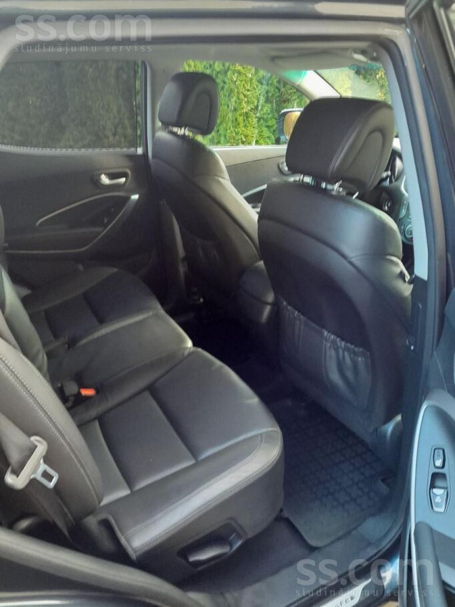 Zils Hyundai Santa Fe 2014 Ventspils, ar dzinēja tilpumu 2.20 L un nobraukumu 117 tūkst. km par 12500 €, foto 8 vietnē AUTOMOTO.COM.LV