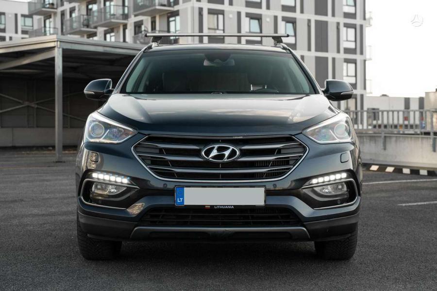 Zils Hyundai Santa Fe 2016 Viļņa, ar dzinēja tilpumu 2.20 L un nobraukumu 243 tūkst. km par 12000 €, foto 3 vietnē AUTOMOTO.COM.LV