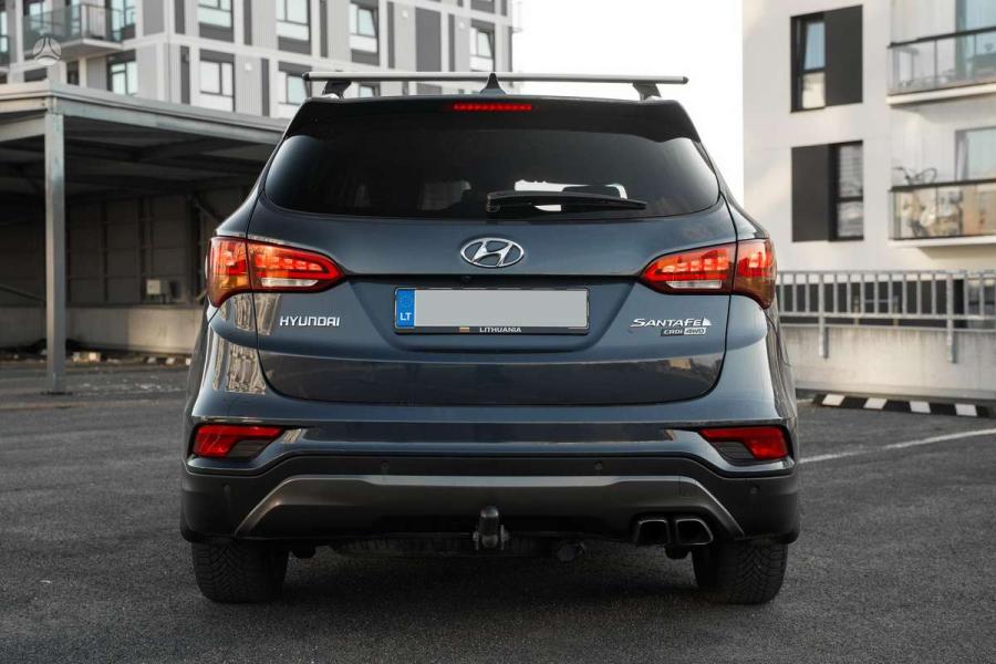 Zils Hyundai Santa Fe 2016 Viļņa, ar dzinēja tilpumu 2.20 L un nobraukumu 243 tūkst. km par 12000 €, foto 8 vietnē AUTOMOTO.COM.LV