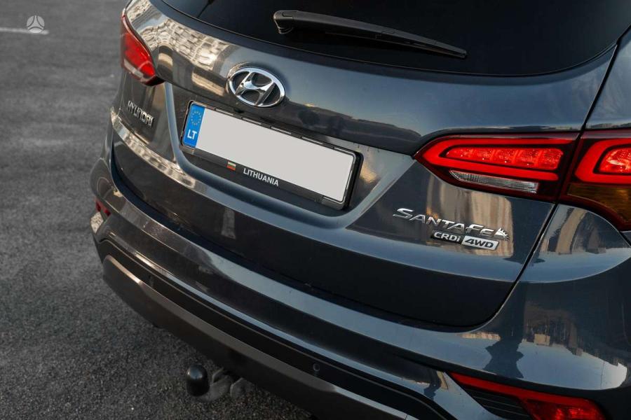 Zils Hyundai Santa Fe 2016 Viļņa, ar dzinēja tilpumu 2.20 L un nobraukumu 243 tūkst. km par 12000 €, foto 9 vietnē AUTOMOTO.COM.LV