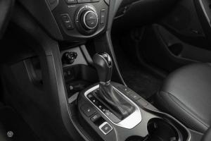 Zils Hyundai Santa Fe 2016 Viļņa, ar dzinēja tilpumu 2.20 L un nobraukumu 243 tūkst. km par 12000 €, foto 25 vietnē AUTOMOTO.COM.LV