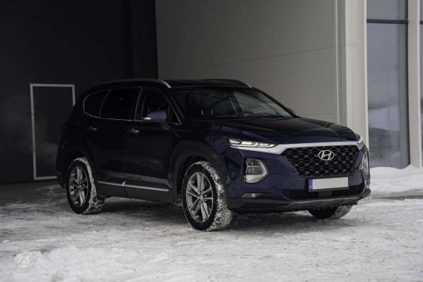 Blue Hyundai Santa Fe 2018 in Vilnius, with an engine capacity of 2.20 L and mileage of 215 thousand km for 17300 €, photo 9 on AUTOMOTO.COM.LV
