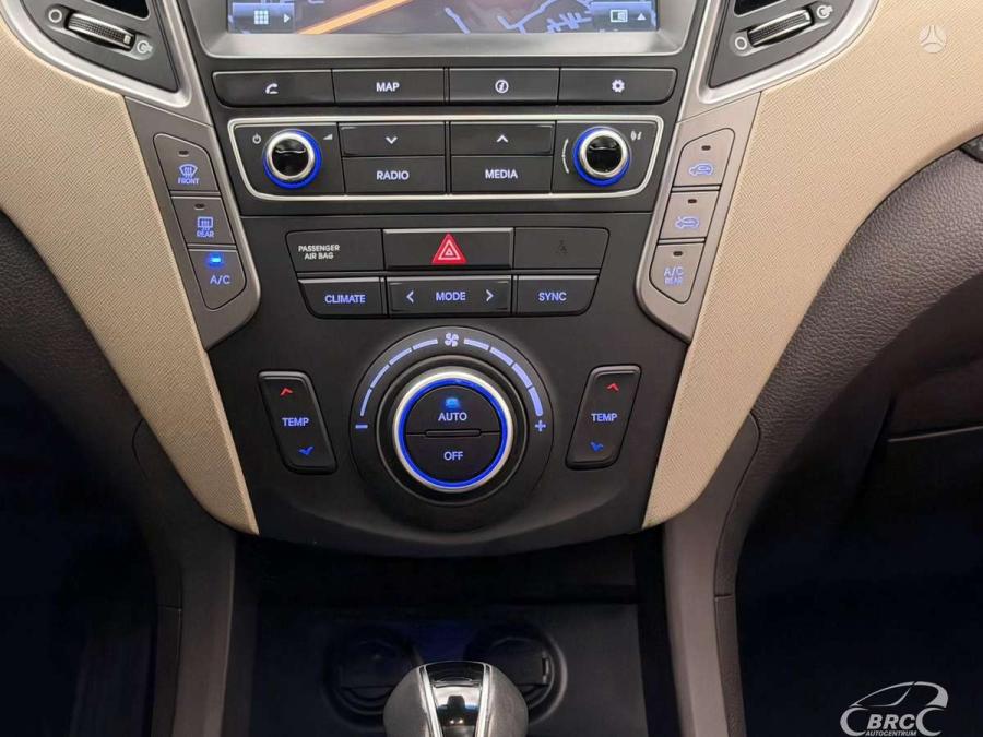 Zils Hyundai Santa Fe 2018 Viļņa, ar dzinēja tilpumu 2.20 L un nobraukumu 101 tūkst. km par 15900 €, foto 24 vietnē AUTOMOTO.COM.LV