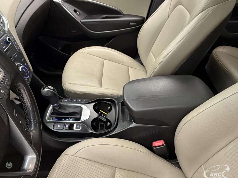 Zils Hyundai Santa Fe 2018 Viļņa, ar dzinēja tilpumu 2.20 L un nobraukumu 101 tūkst. km par 15900 €, foto 31 vietnē AUTOMOTO.COM.LV