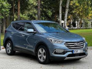 Blue Hyundai Santa Fe 2018 in Joniskis, with an engine capacity of 2.20 L and mileage of 153 thousand km for 16999 €, photo  on AUTOMOTO.COM.LV