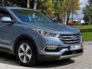 Blue Hyundai Santa Fe 2018 in Joniskis, with an engine capacity of 2.20 L and mileage of 153 thousand km for 16999 €, photo 9 on AUTOMOTO.COM.LV
