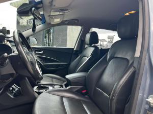 Blue Hyundai Santa Fe 2018 in Joniskis, with an engine capacity of 2.20 L and mileage of 153 thousand km for 16999 €, photo 10 on AUTOMOTO.COM.LV
