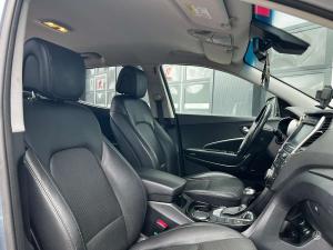Blue Hyundai Santa Fe 2018 in Joniskis, with an engine capacity of 2.20 L and mileage of 153 thousand km for 16999 €, photo 11 on AUTOMOTO.COM.LV