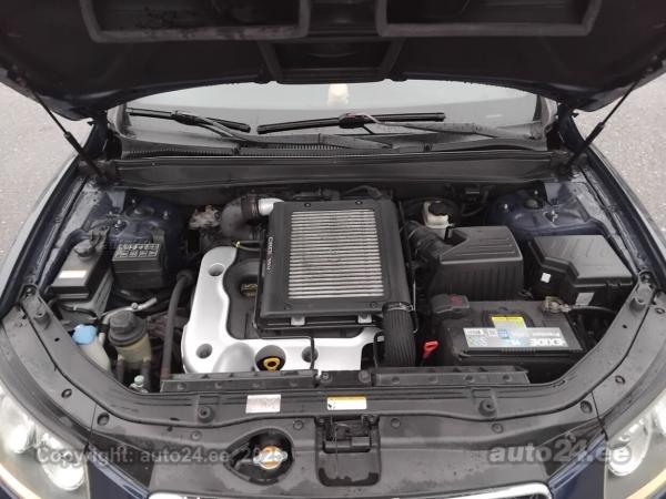 Blue Hyundai Santa Fe 2006 in Parnu, with an engine capacity of 2.20 L and mileage of 178 thousand km for 3990 €, photo 11 on AUTOMOTO.COM.LV