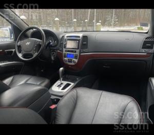 Zils Hyundai Santa Fe 2010 Rīga, ar dzinēja tilpumu 2.20 L un nobraukumu 300 tūkst. km par 4000 €, foto 5 vietnē AUTOMOTO.COM.LV