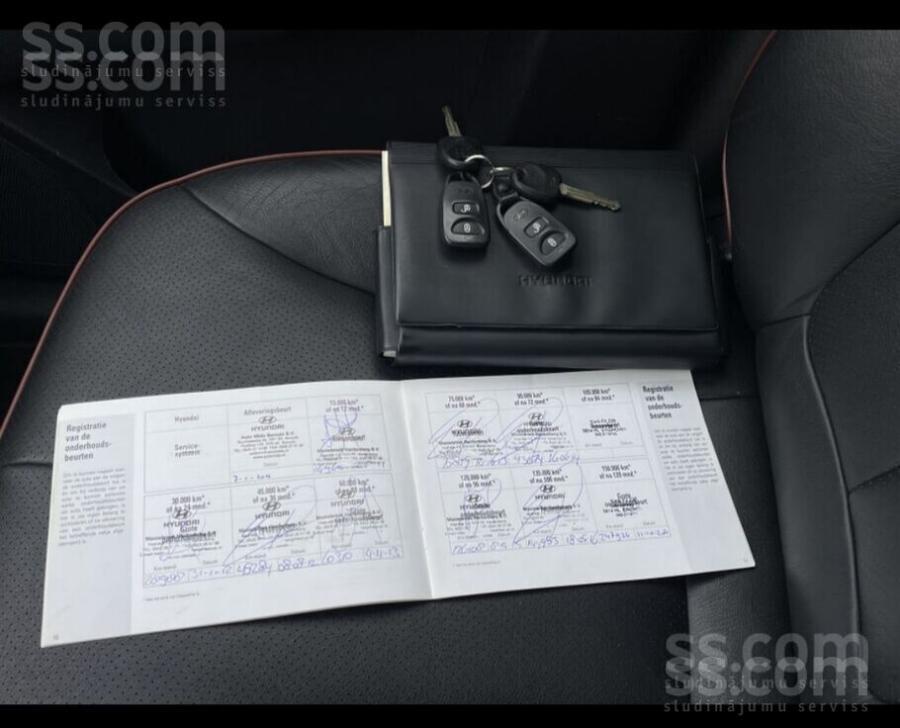 Zils Hyundai Santa Fe 2010 Rīga, ar dzinēja tilpumu 2.20 L un nobraukumu 300 tūkst. km par 4000 €, foto 11 vietnē AUTOMOTO.COM.LV