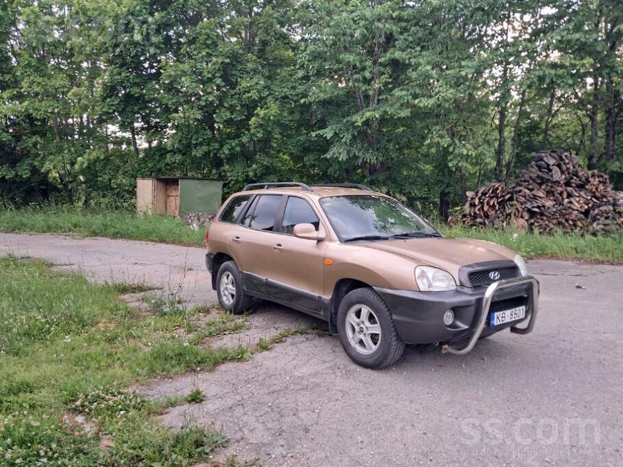 Brūns Hyundai Santa Fe 2002 Madona, ar dzinēja tilpumu 2.40 L un nobraukumu 336 tūkst. km par 1500 €, foto 1 vietnē AUTOMOTO.COM.LV