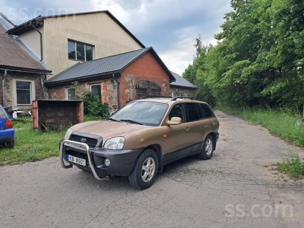 Brūns Hyundai Santa Fe 2002 Madona, ar dzinēja tilpumu 2.40 L un nobraukumu 336 tūkst. km par 1500 €, foto 2 vietnē AUTOMOTO.COM.LV