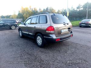 Brūns Hyundai Santa Fe 2005 Tallina, ar dzinēja tilpumu 2.00 L un nobraukumu 195 tūkst. km par 1799 €, foto 5 vietnē AUTOMOTO.COM.LV