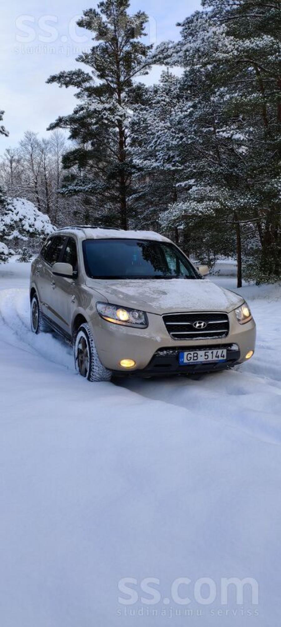 Brūns Hyundai Santa Fe 2006 Liepāja, ar dzinēja tilpumu 2.20 L un nobraukumu 292 tūkst. km par 3000 €, foto 1 vietnē AUTOMOTO.COM.LV