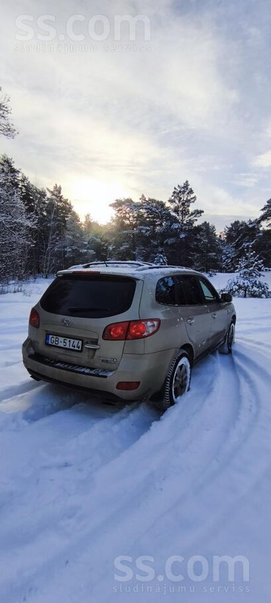 Brūns Hyundai Santa Fe 2006 Liepāja, ar dzinēja tilpumu 2.20 L un nobraukumu 292 tūkst. km par 3000 €, foto 7 vietnē AUTOMOTO.COM.LV