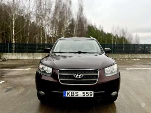 Brūns Hyundai Santa Fe 2007 Viļņa, ar dzinēja tilpumu 2.20 L un nobraukumu 321 tūkst. km par 3200 €, foto 2 vietnē AUTOMOTO.COM.LV