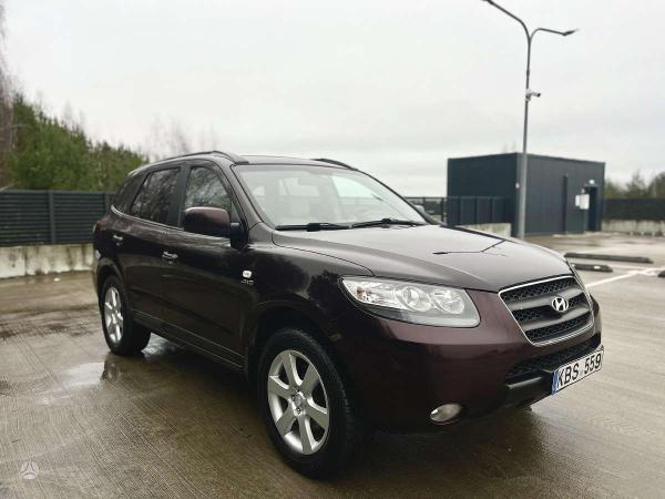 Brūns Hyundai Santa Fe 2007 Viļņa, ar dzinēja tilpumu 2.19 L un nobraukumu 350 tūkst. km par 3000 €, foto 3 vietnē AUTOMOTO.COM.LV