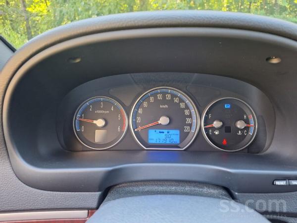 Brūns Hyundai Santa Fe 2007 Rīga, ar dzinēja tilpumu 2.20 L un nobraukumu 172 tūkst. km par 4000 €, foto 5 vietnē AUTOMOTO.COM.LV