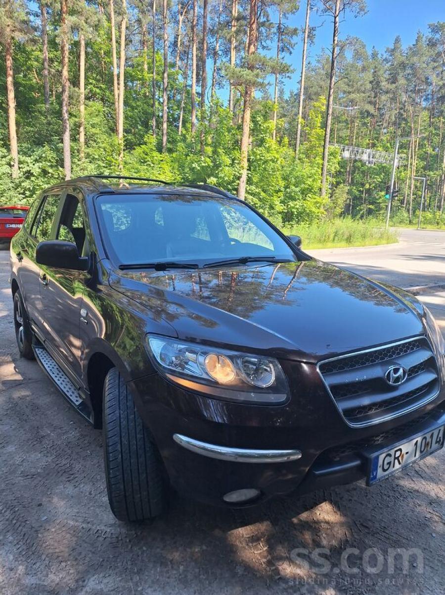 Brūns Hyundai Santa Fe 2007 Rīga, ar dzinēja tilpumu 2.20 L un nobraukumu 172 tūkst. km par 4000 €, foto 3 vietnē AUTOMOTO.COM.LV