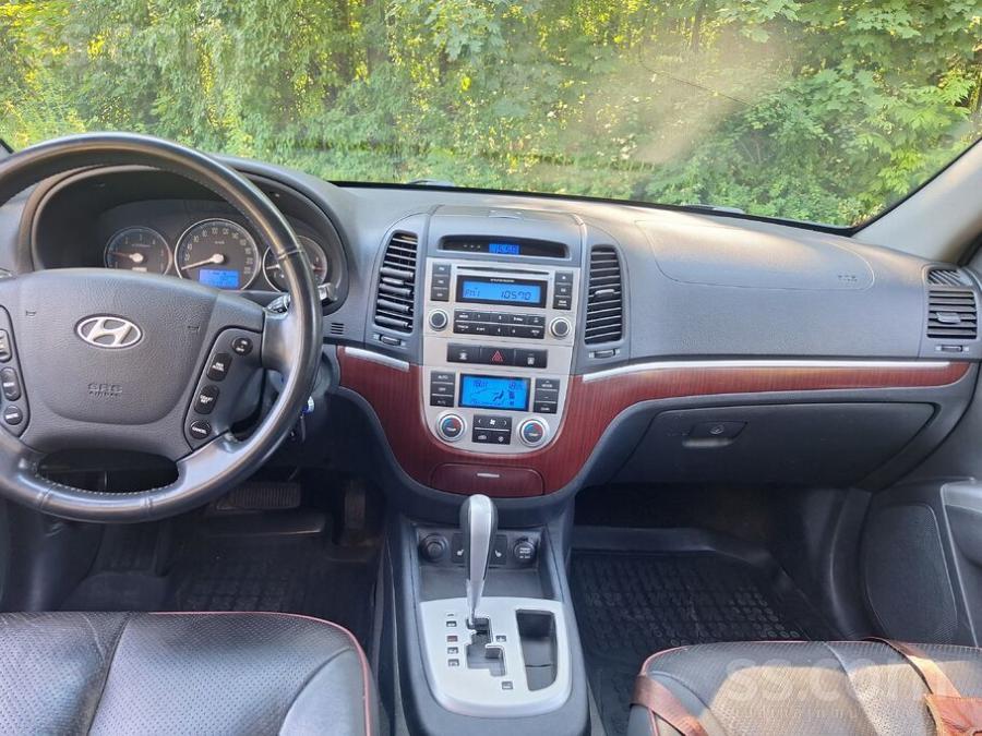 Brūns Hyundai Santa Fe 2007 Rīga, ar dzinēja tilpumu 2.20 L un nobraukumu 172 tūkst. km par 4000 €, foto 5 vietnē AUTOMOTO.COM.LV