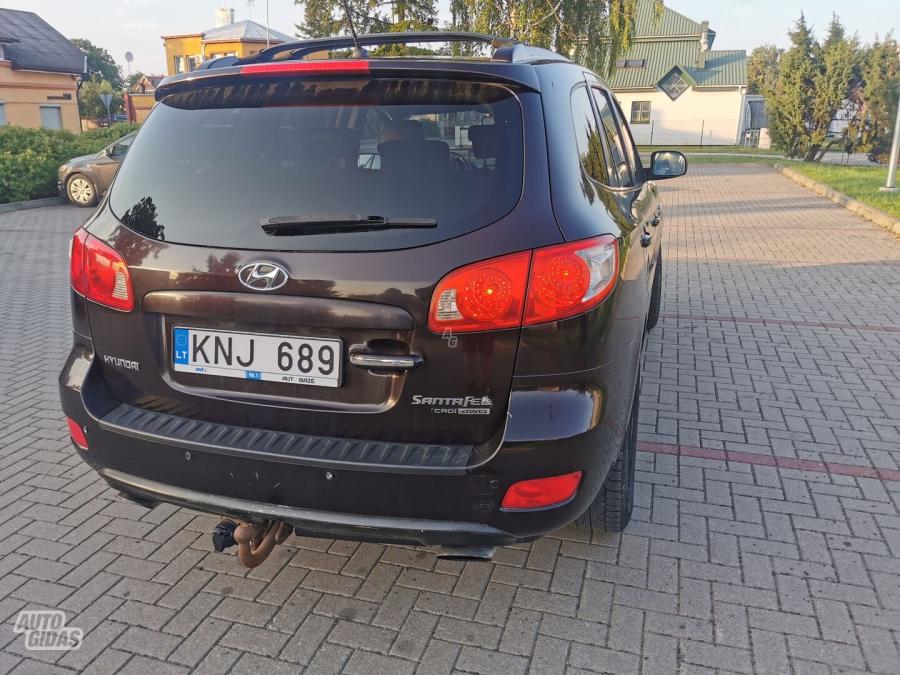 Brown Hyundai Santa Fe 2008 in Vilnius, with an engine capacity of 2.20 L and mileage of 262 thousand km for 2750 €, photo 4 on AUTOMOTO.COM.LV
