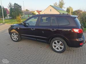 Brown Hyundai Santa Fe 2008 in Vilnius, with an engine capacity of 2.20 L and mileage of 262 thousand km for 2750 €, photo 7 on AUTOMOTO.COM.LV