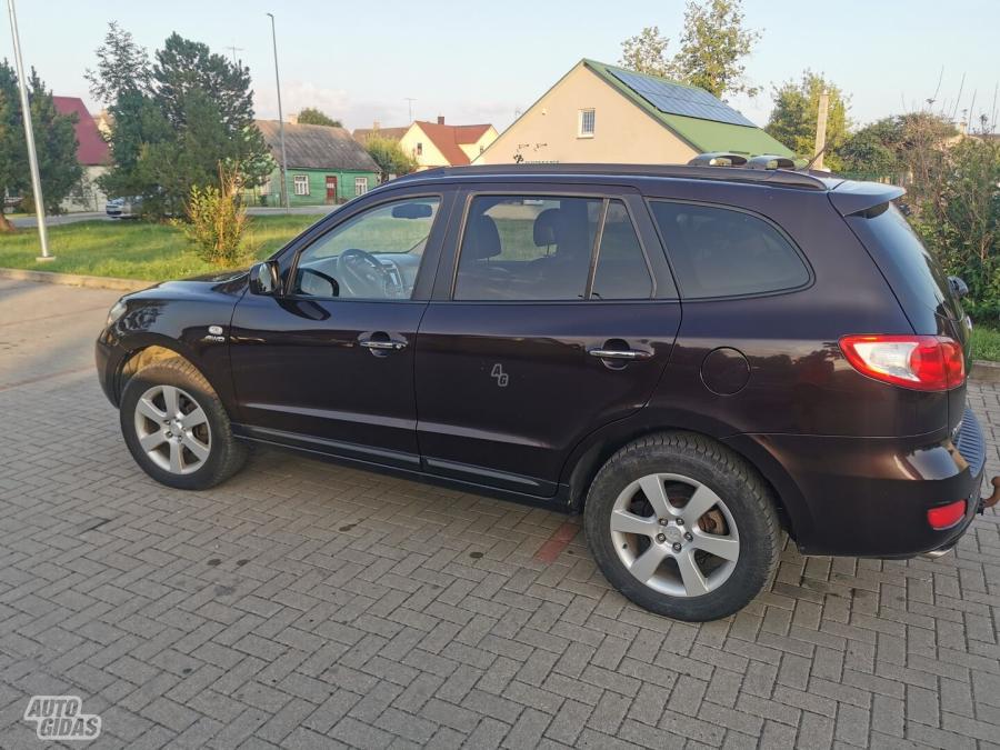 Brown Hyundai Santa Fe 2008 in Vilnius, with an engine capacity of 2.20 L and mileage of 262 thousand km for 2750 €, photo 7 on AUTOMOTO.COM.LV