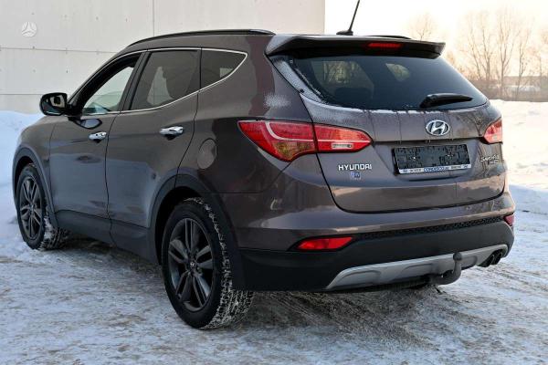 Brūns Hyundai Santa Fe 2014 Kretinga, ar dzinēja tilpumu 2.20 L un nobraukumu 198 tūkst. km par 10999 €, foto 10 vietnē AUTOMOTO.COM.LV