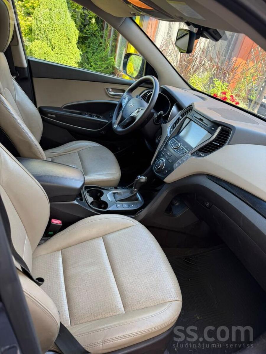 Brūns Hyundai Santa Fe 2014 Bauska, ar dzinēja tilpumu 2.20 L un nobraukumu 286 tūkst. km par 11000 €, foto 5 vietnē AUTOMOTO.COM.LV