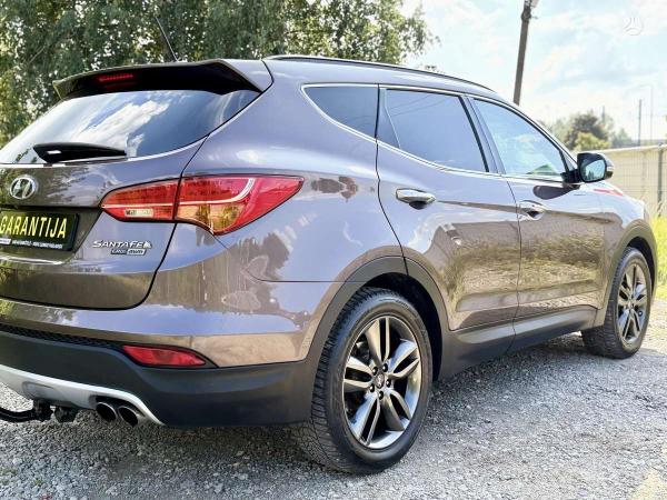 Hyundai Santa Fe 2014 Šauļi vietnē Brūns Hyundai Santa Fe 2014 Šauļi, ar dzinēja tilpumu 2.20 L un nobraukumu 233 tūkst. km par 14450 €, foto 9 vietnē AUTOMOTO.COM.LV