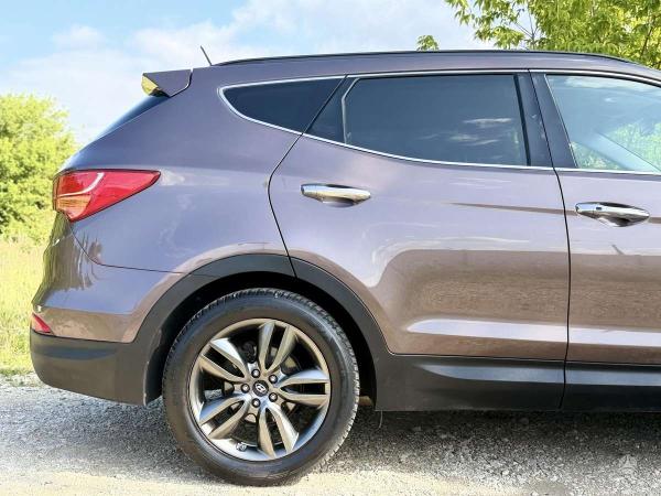 Hyundai Santa Fe 2014 Šauļi vietnē Brūns Hyundai Santa Fe 2014 Šauļi, ar dzinēja tilpumu 2.20 L un nobraukumu 233 tūkst. km par 14450 €, foto 10 vietnē AUTOMOTO.COM.LV