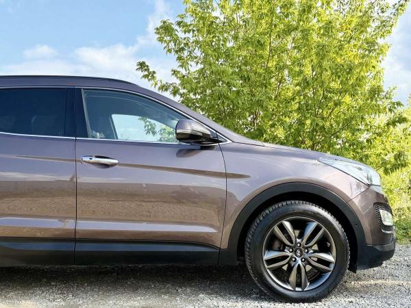 Hyundai Santa Fe 2014 Šauļi vietnē Brūns Hyundai Santa Fe 2014 Šauļi, ar dzinēja tilpumu 2.20 L un nobraukumu 233 tūkst. km par 14450 €, foto 11 vietnē AUTOMOTO.COM.LV