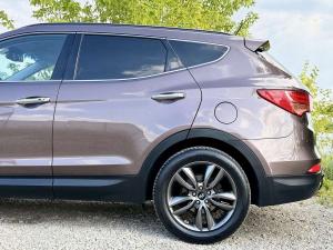 Brūns Hyundai Santa Fe 2014 Šauļi, ar dzinēja tilpumu 2.20 L un nobraukumu 233 tūkst. km par 14450 €, foto 13 vietnē AUTOMOTO.COM.LV