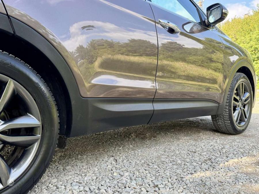 Brūns Hyundai Santa Fe 2014 Šauļi, ar dzinēja tilpumu 2.20 L un nobraukumu 233 tūkst. km par 14450 €, foto 23 vietnē AUTOMOTO.COM.LV