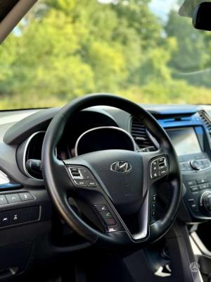 Brūns Hyundai Santa Fe 2014 Šauļi, ar dzinēja tilpumu 2.20 L un nobraukumu 233 tūkst. km par 14450 €, foto 27 vietnē AUTOMOTO.COM.LV