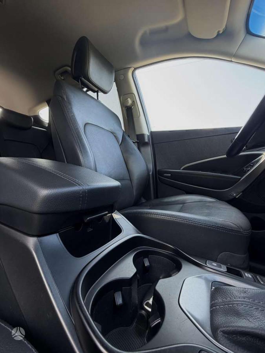 Brūns Hyundai Santa Fe 2014 Šauļi, ar dzinēja tilpumu 2.20 L un nobraukumu 233 tūkst. km par 14450 €, foto 32 vietnē AUTOMOTO.COM.LV