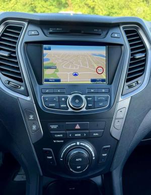 Brūns Hyundai Santa Fe 2014 Šauļi, ar dzinēja tilpumu 2.20 L un nobraukumu 233 tūkst. km par 14450 €, foto 42 vietnē AUTOMOTO.COM.LV